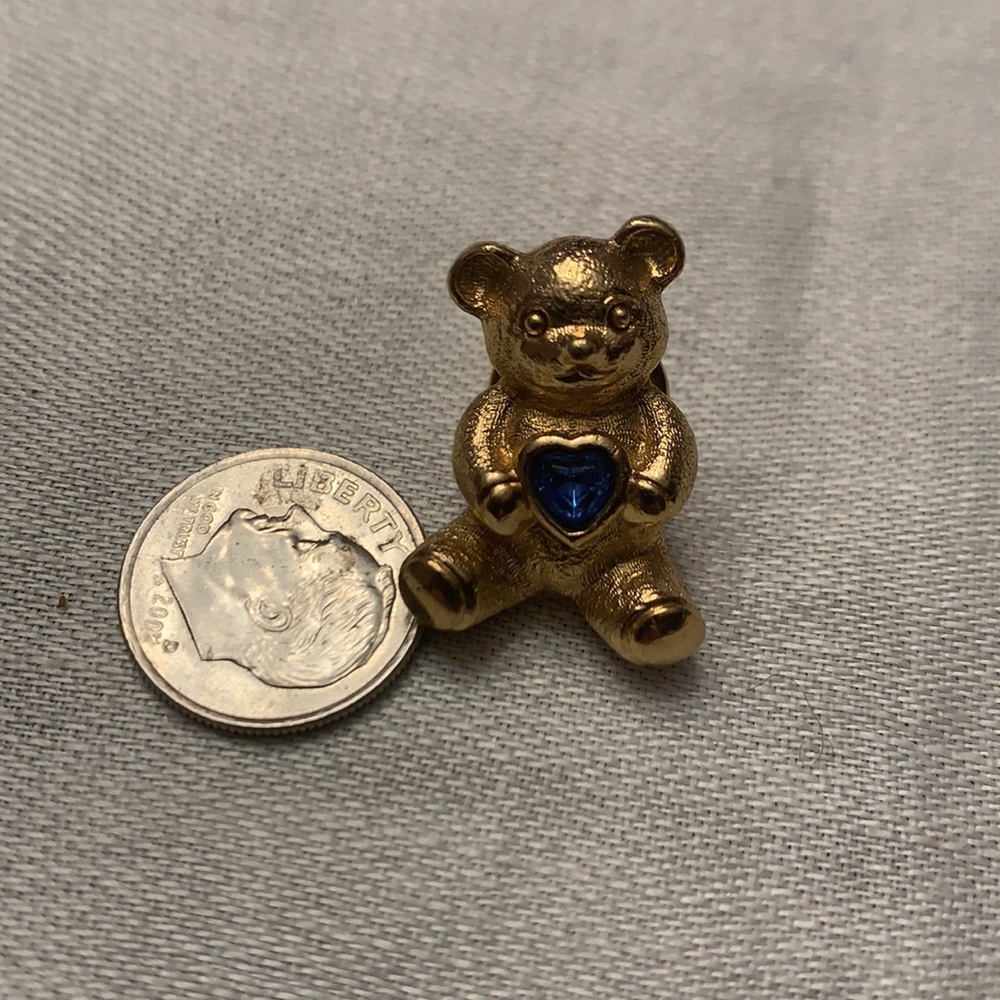 Vintage Avon Teddy Bear Blue Birthstone Pin - Gem